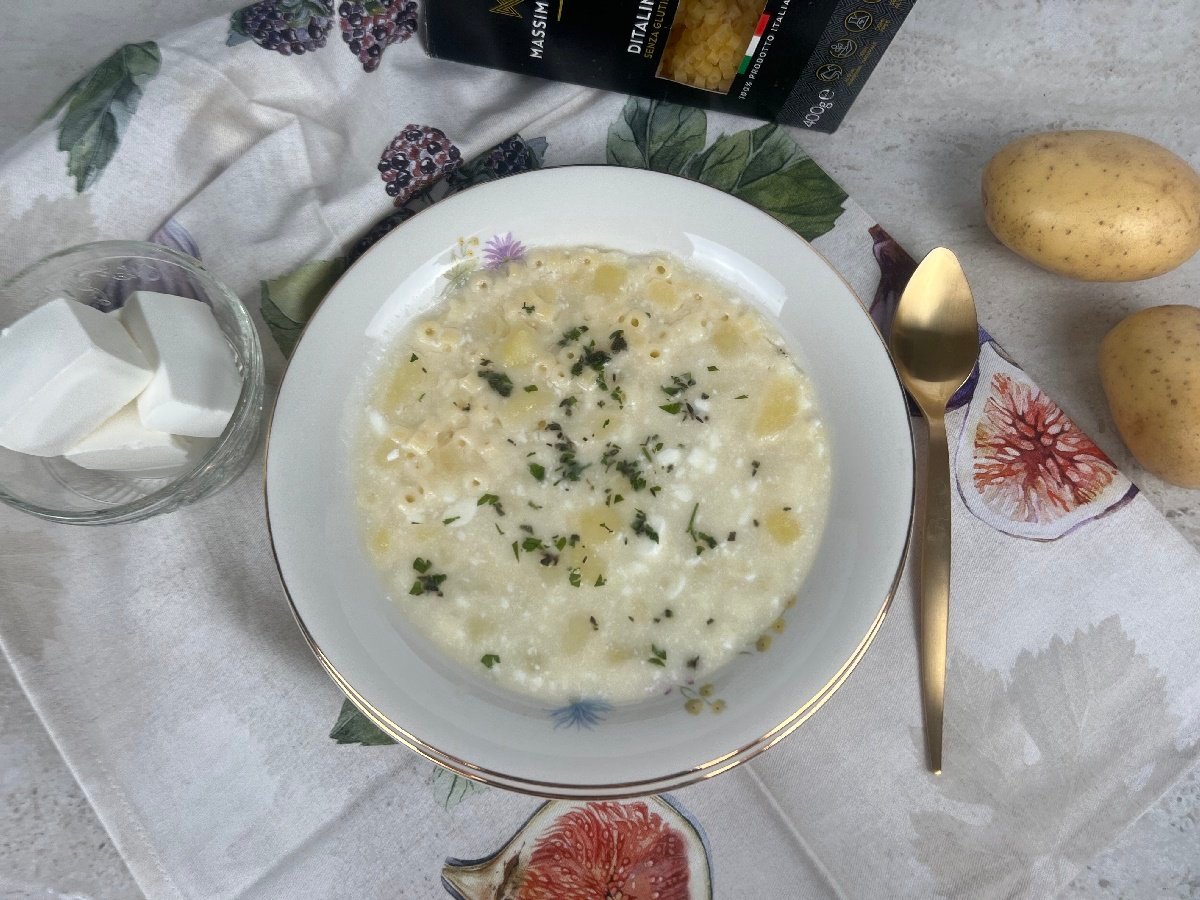 Grandma's Soup with Frue: A Taste of Home - Uno Chef per Gaia